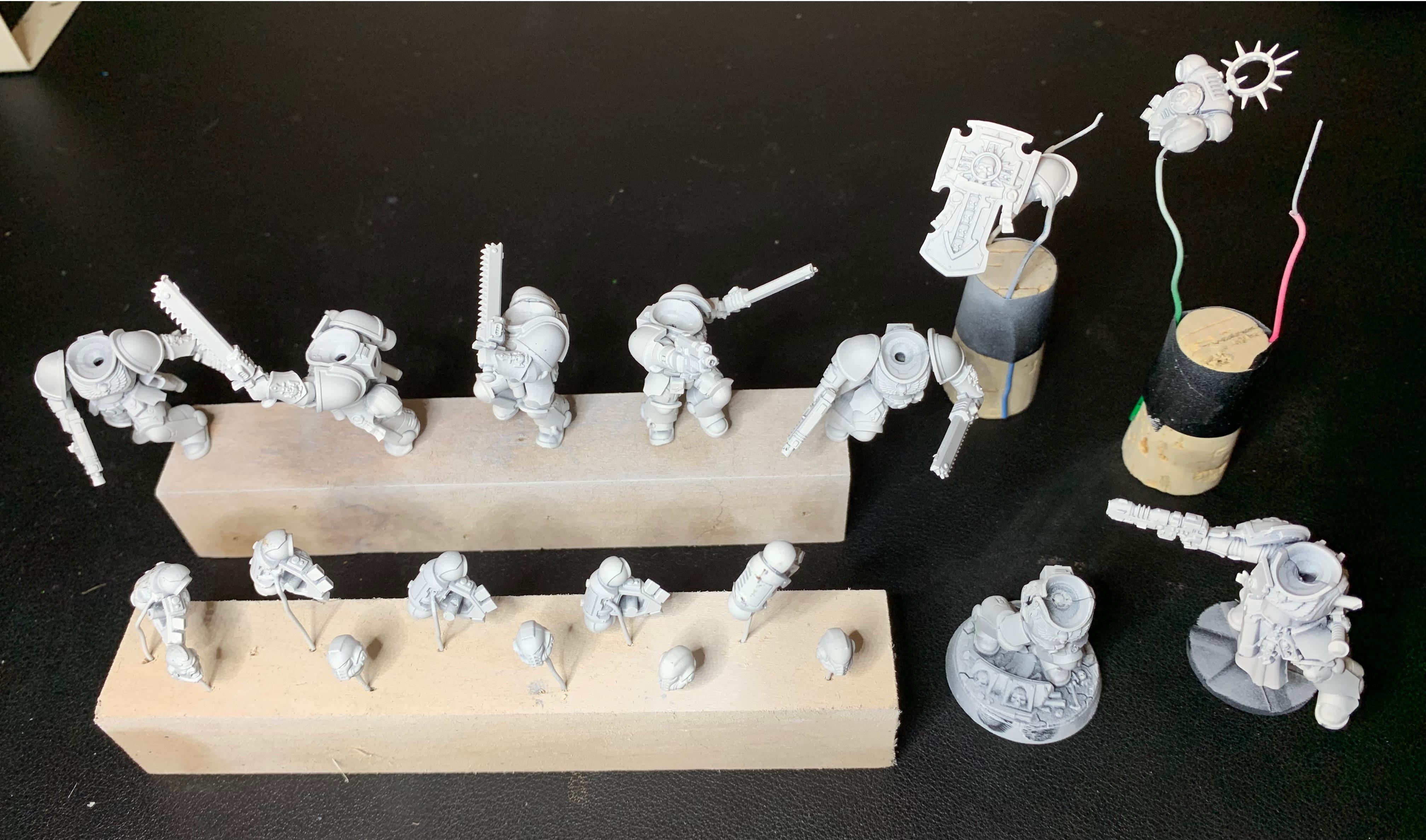 Imperial fists / homebrew black and white half half colour chapter or something else? | Scrolller