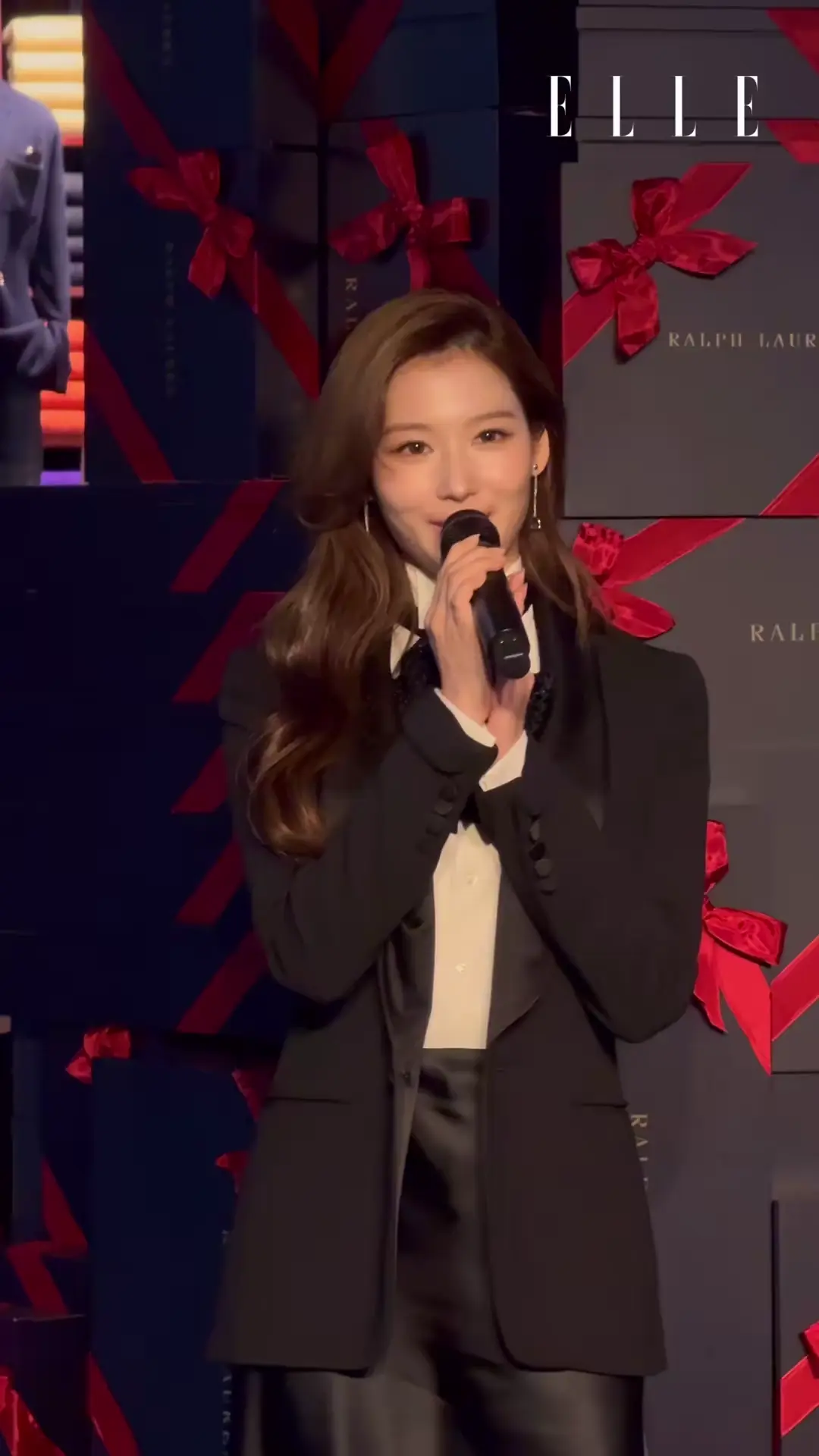 241114 elle.japan TikTok Update - TWICE SANA caught at the tree lighting ceremony at Ralph ...