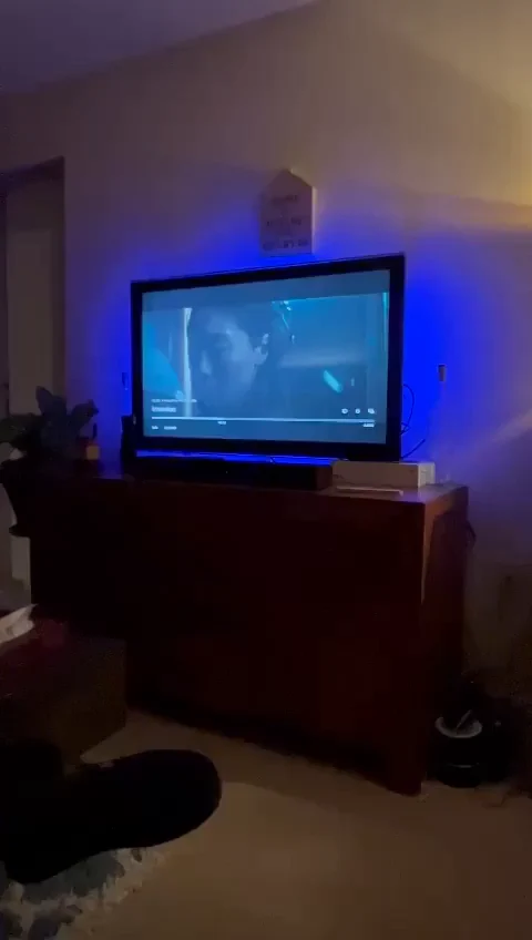 What is that…? That noise? | Scrolller