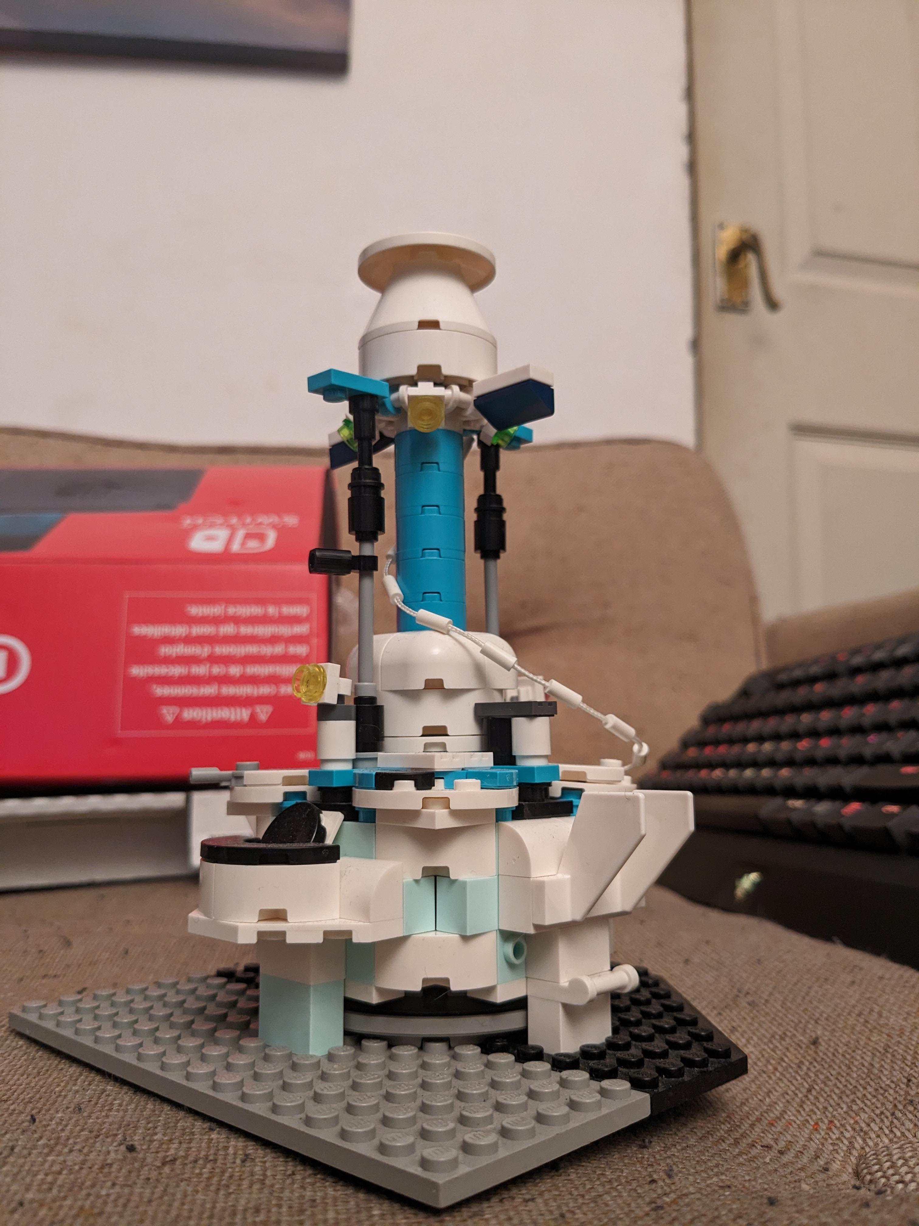 Tardis MOC | Scrolller