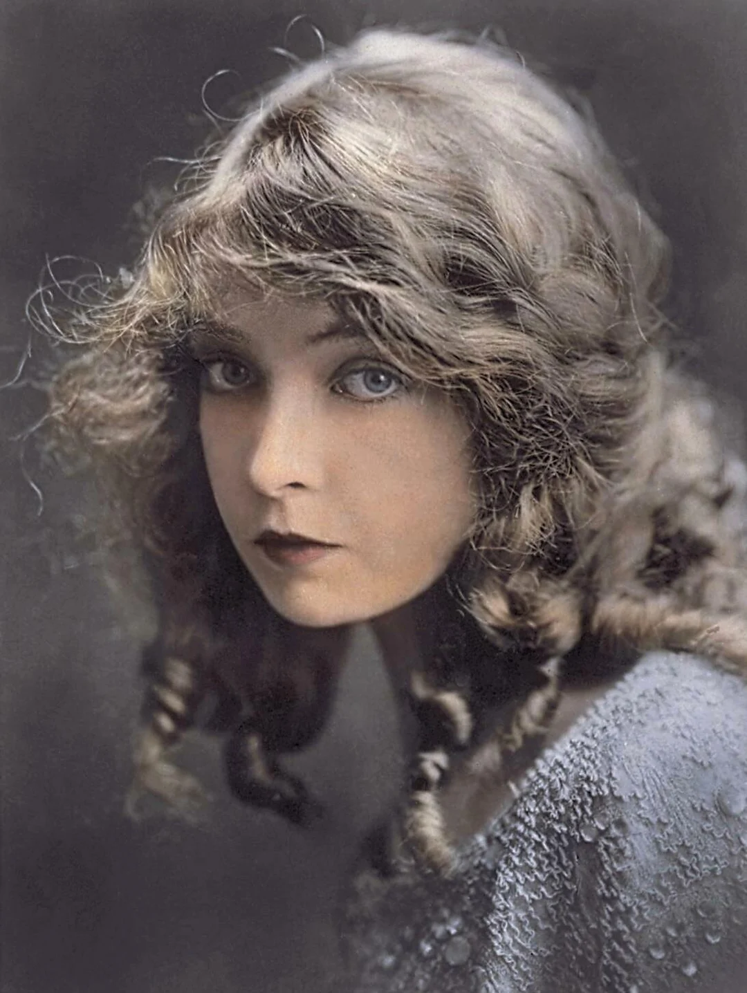 Lillian Gish (1920) | Scrolller