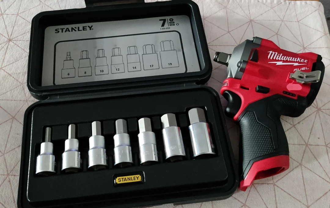 NTD : Milwaukee Fuel and Hex set | Scrolller