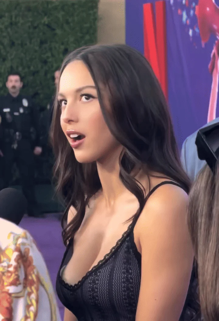 Olivia Rodrigo | Scrolller