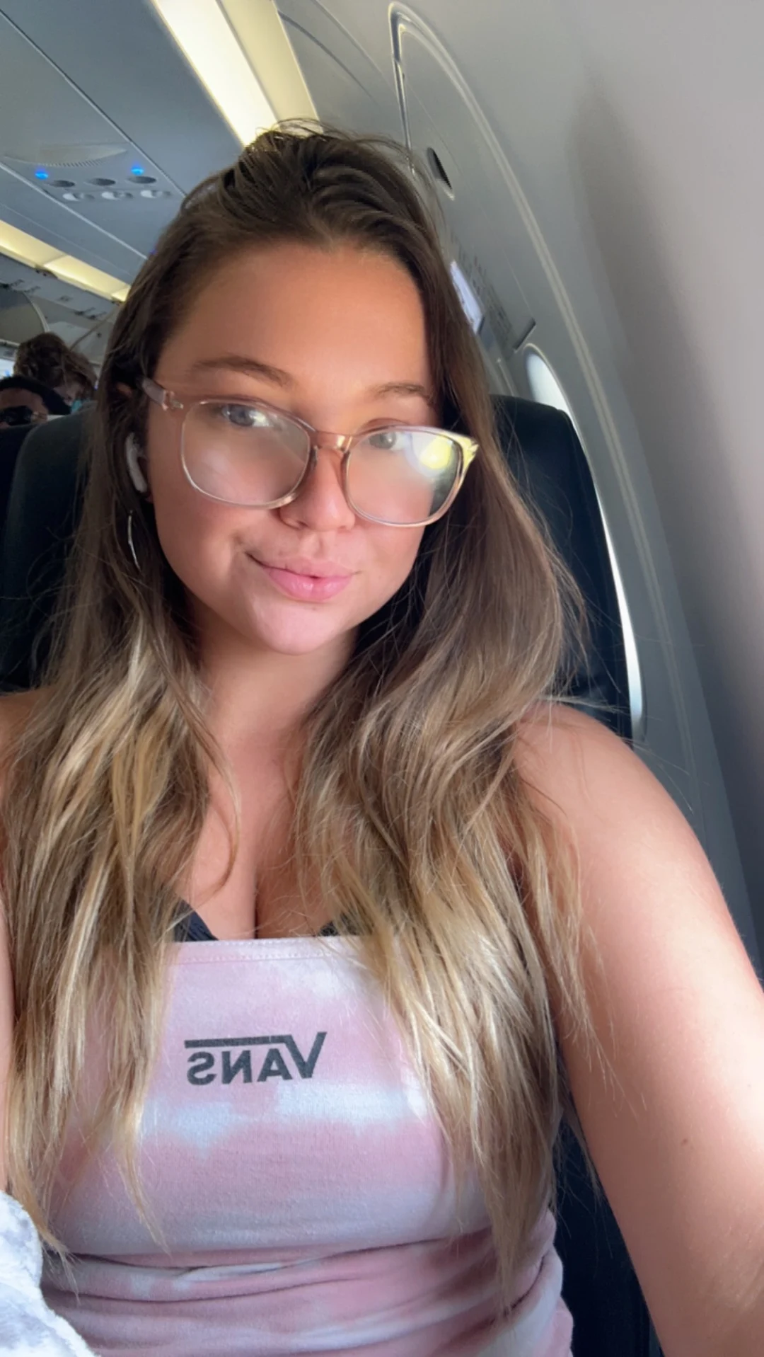 Taking this face 33,000ft above the ground | Scrolller