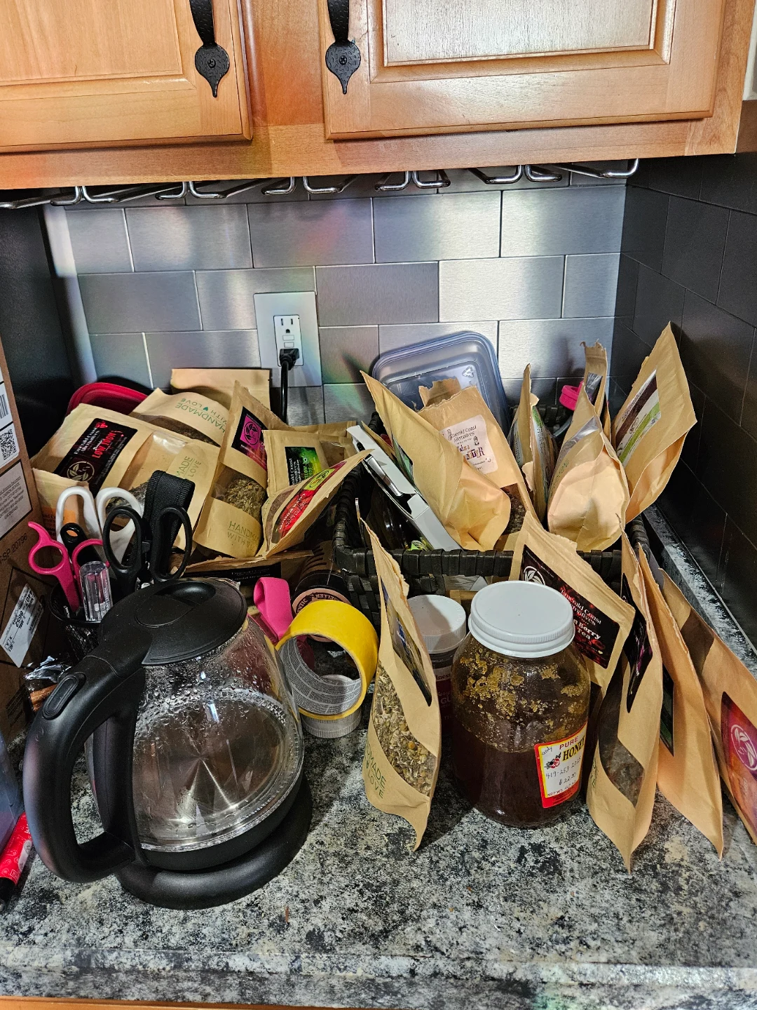 PLEASE HELP. I have so much tea and it always ends up in this mess. Any ...