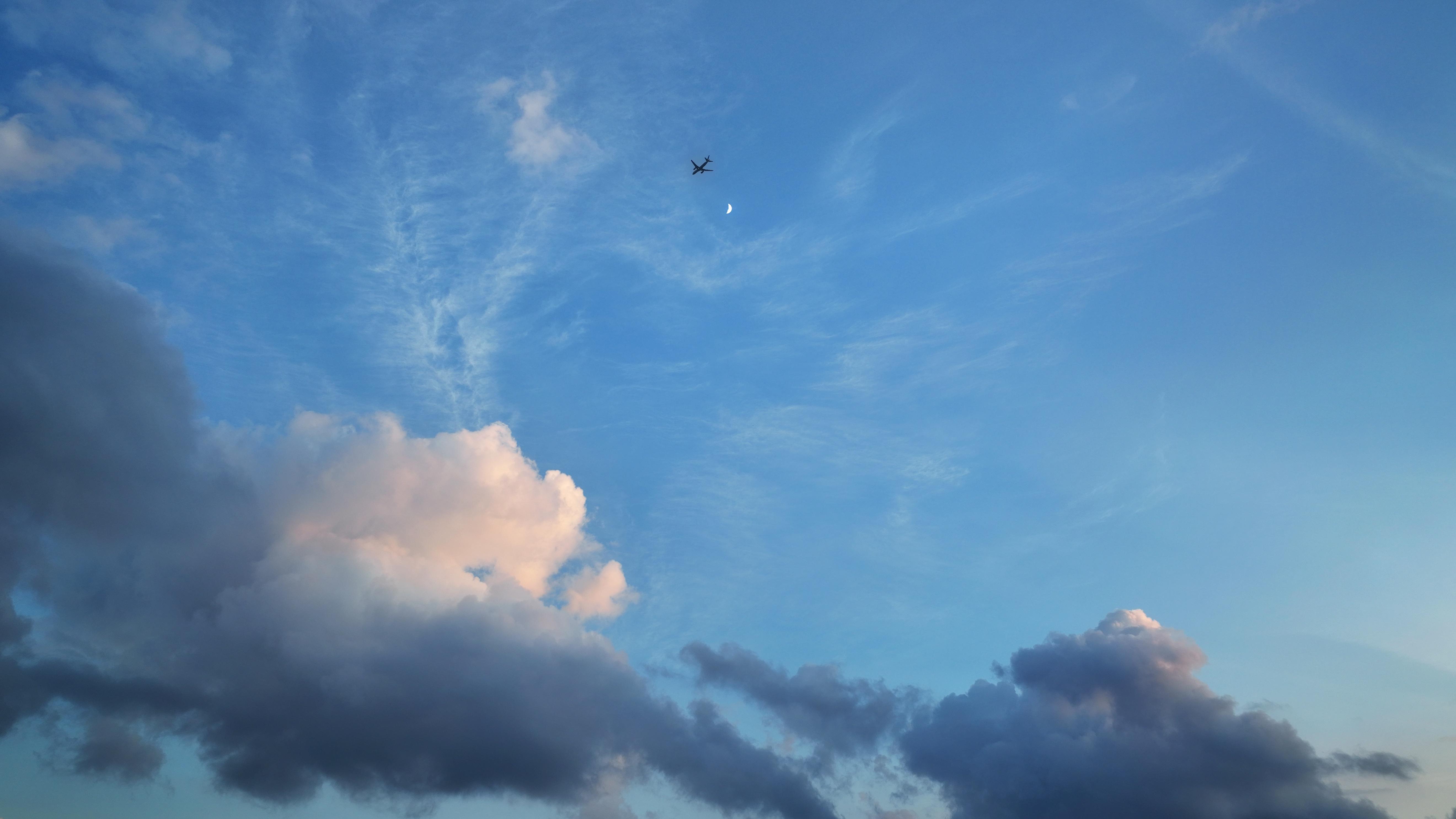 Clouds, Celestial Body, Sunsets, and Planes [OC] | Scrolller
