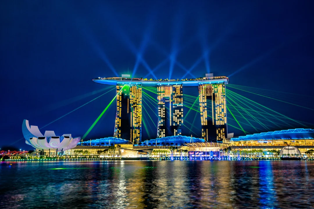 Marina Bay Sands Laser Light Show | Scrolller