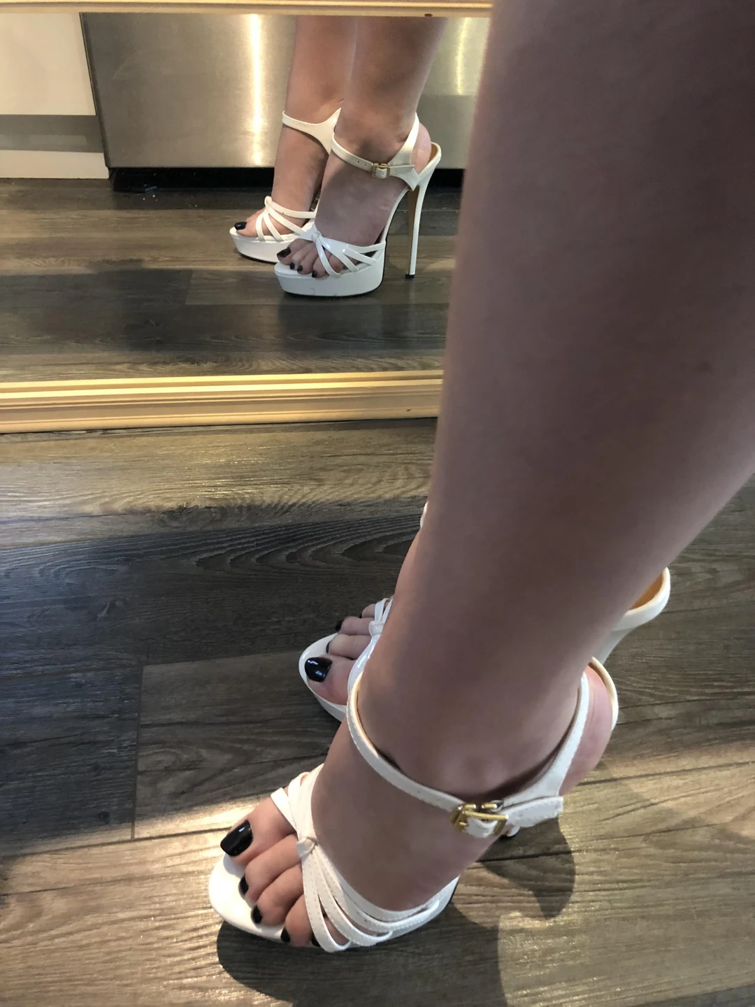 Sandals | Scrolller