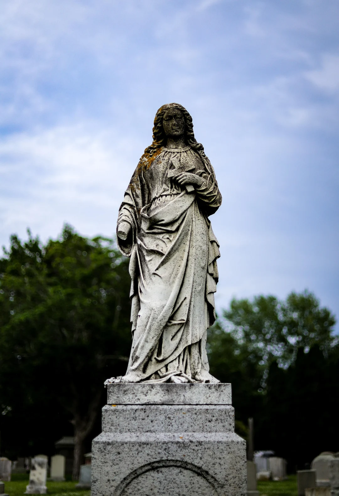Island Cemetery in Newport, RI. | Scrolller