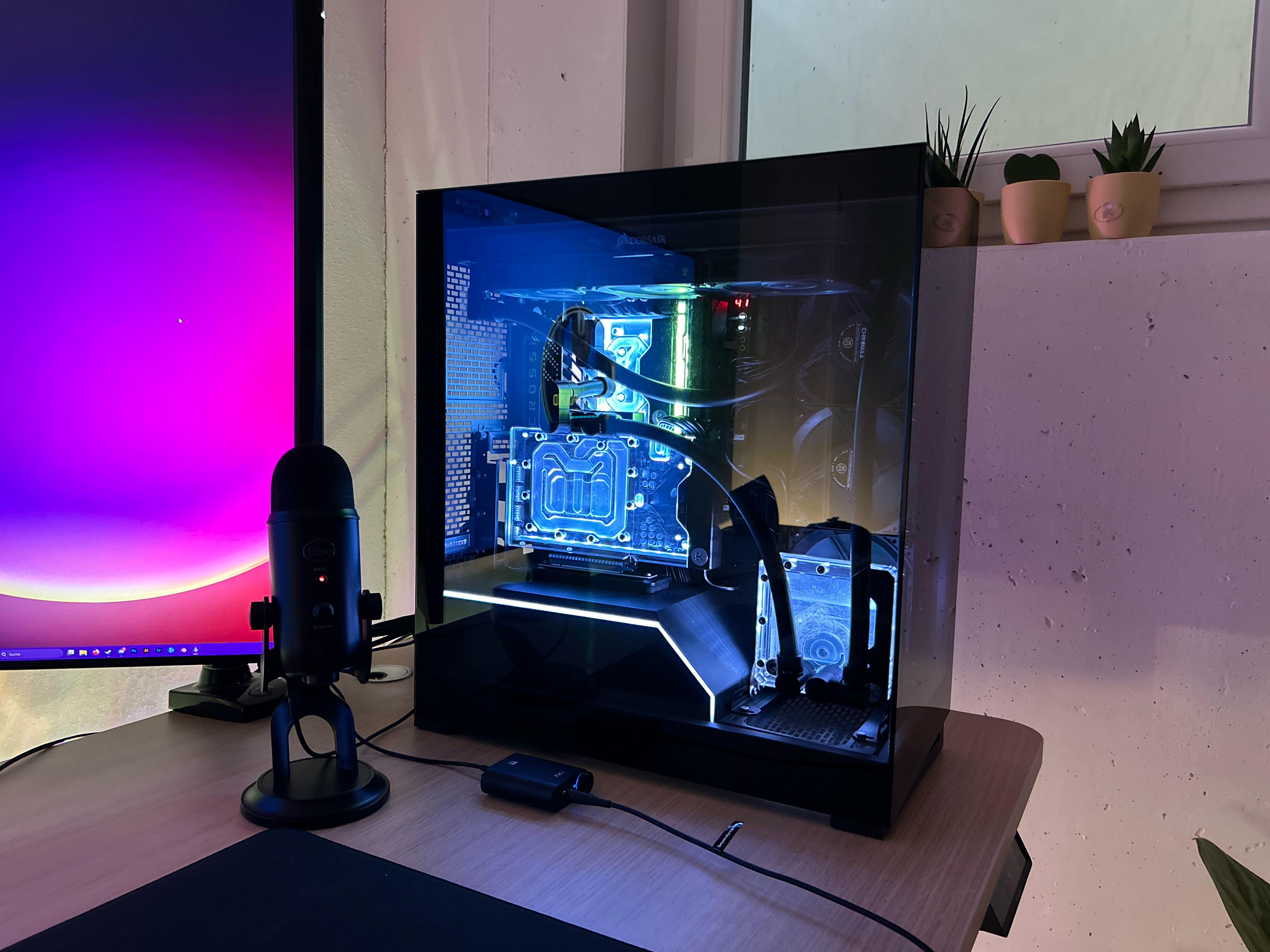 Reporting back on the update with vertical mount for gpu and reservoir. | Scrolller