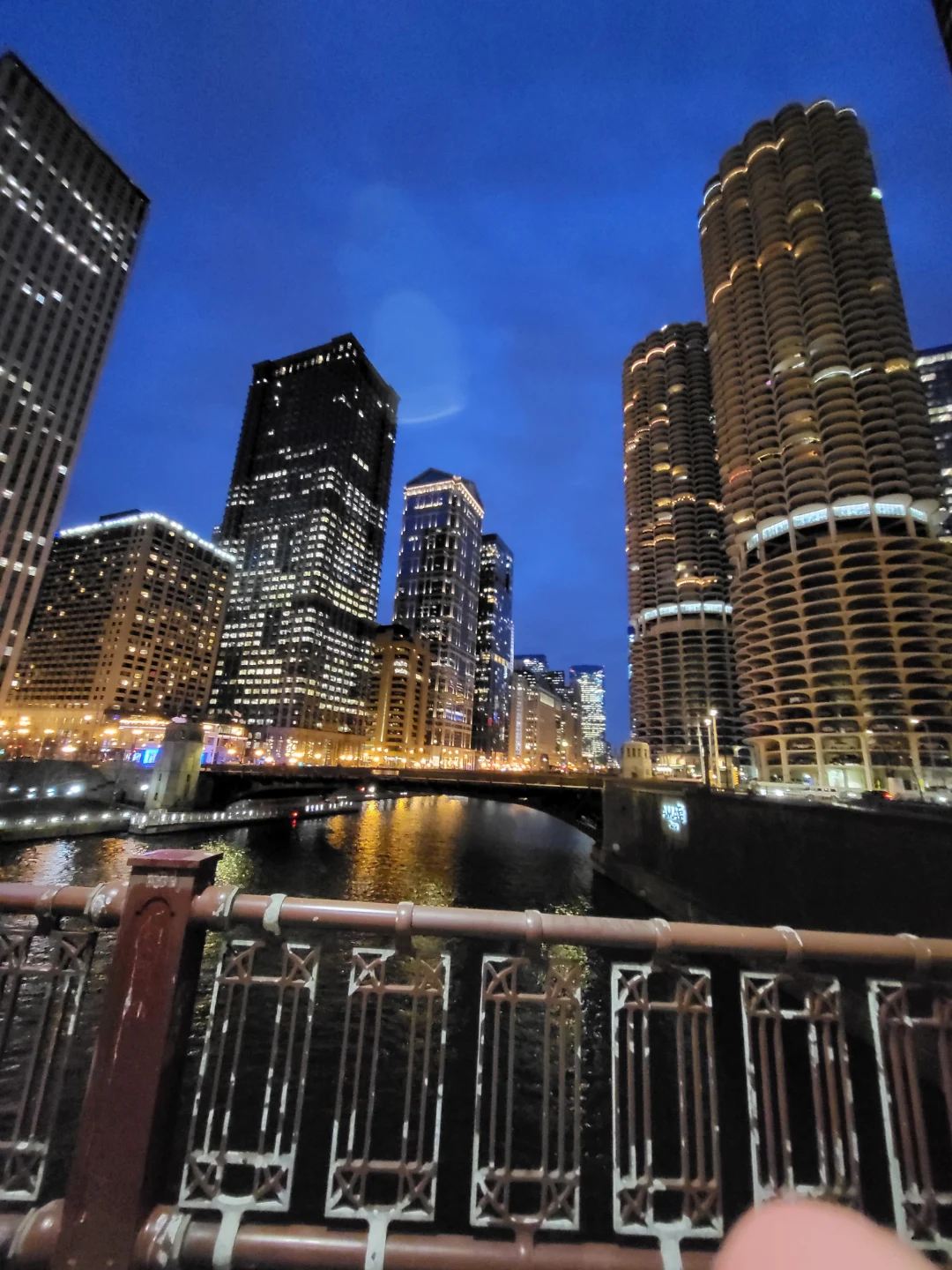 Chicago nighttime street view. | Scrolller
