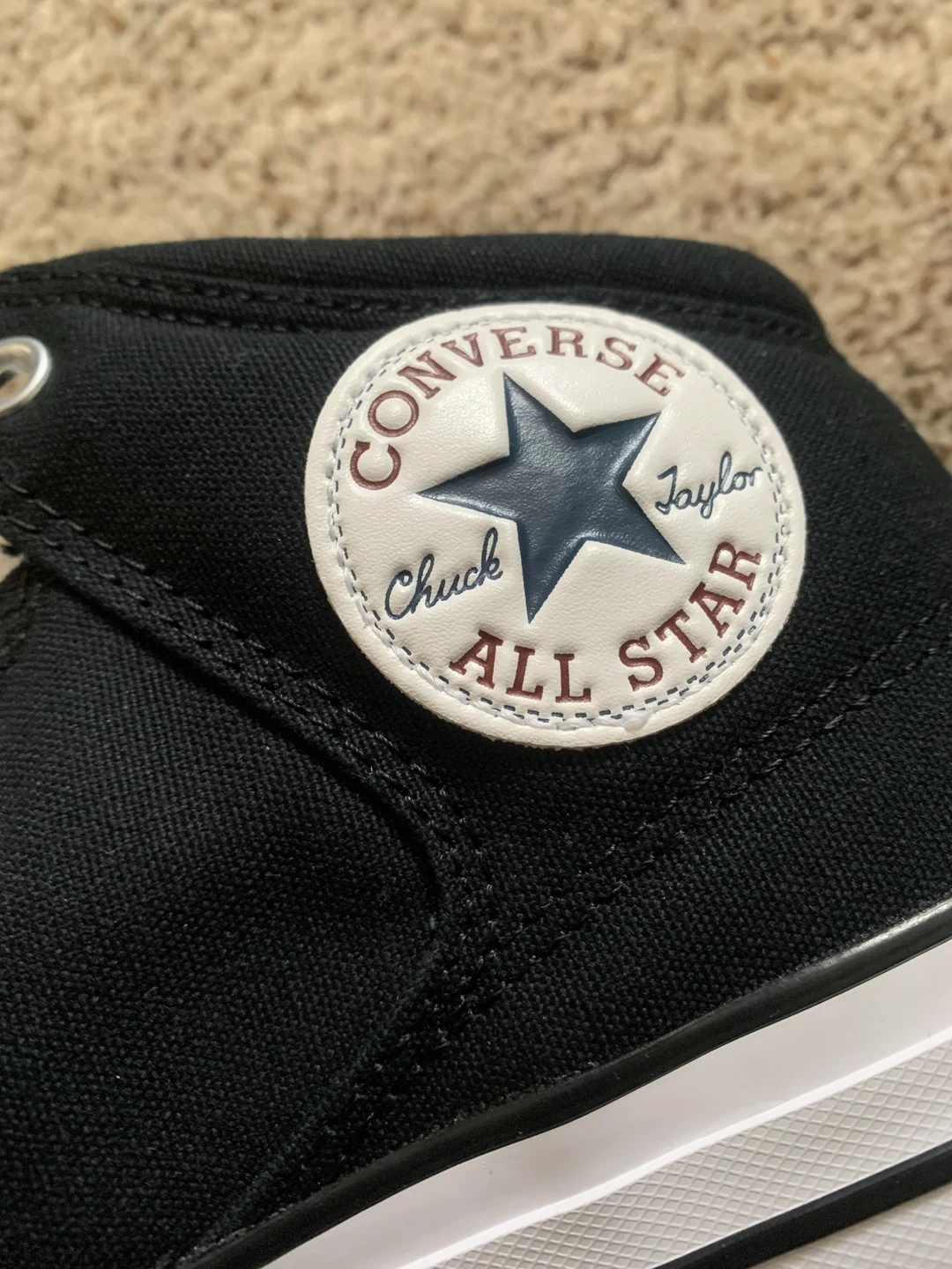 can anyone tell me if this patch is leather | Scrolller