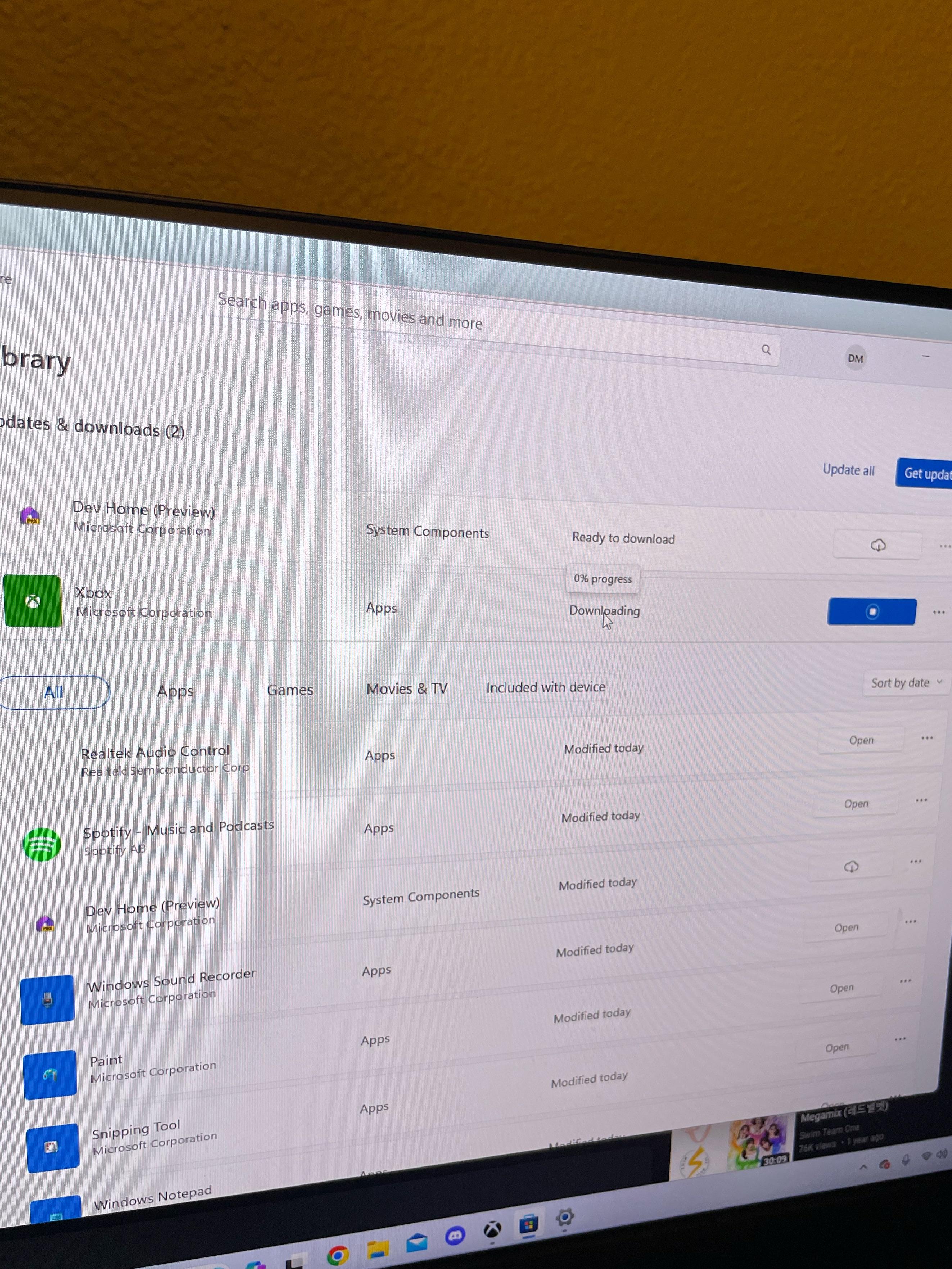 Xbox PC app and Microsoft Store not updating? | Scrolller