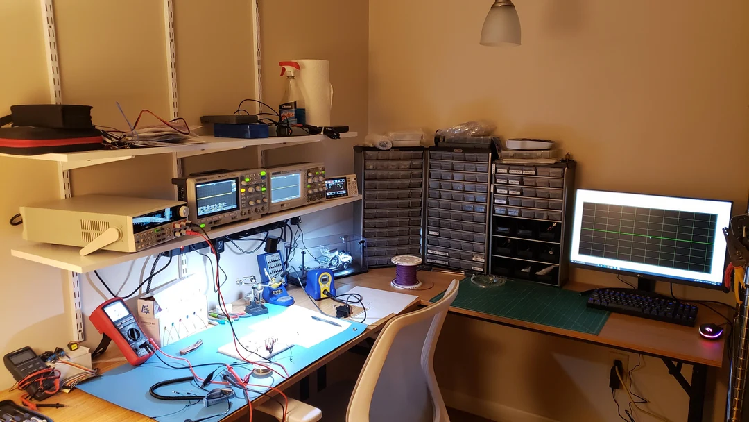It may not be for everyone, but this is my cozy electronics lab. | Scrolller