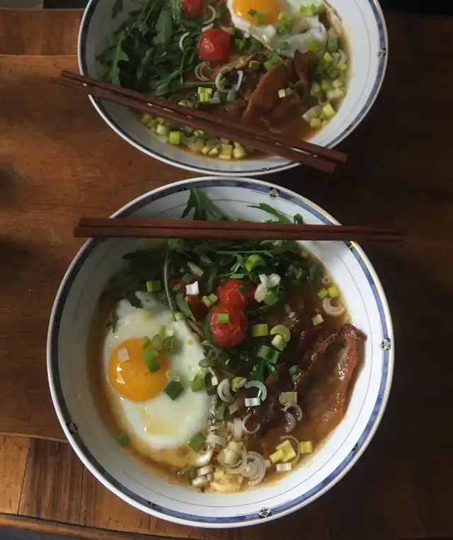 Breakfast ramen (egg and bacon) | Scrolller