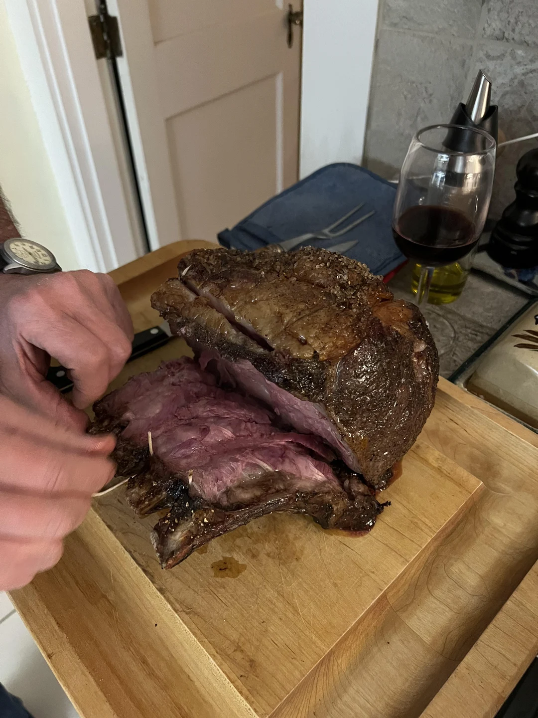 Cradled standing rib roast | Scrolller