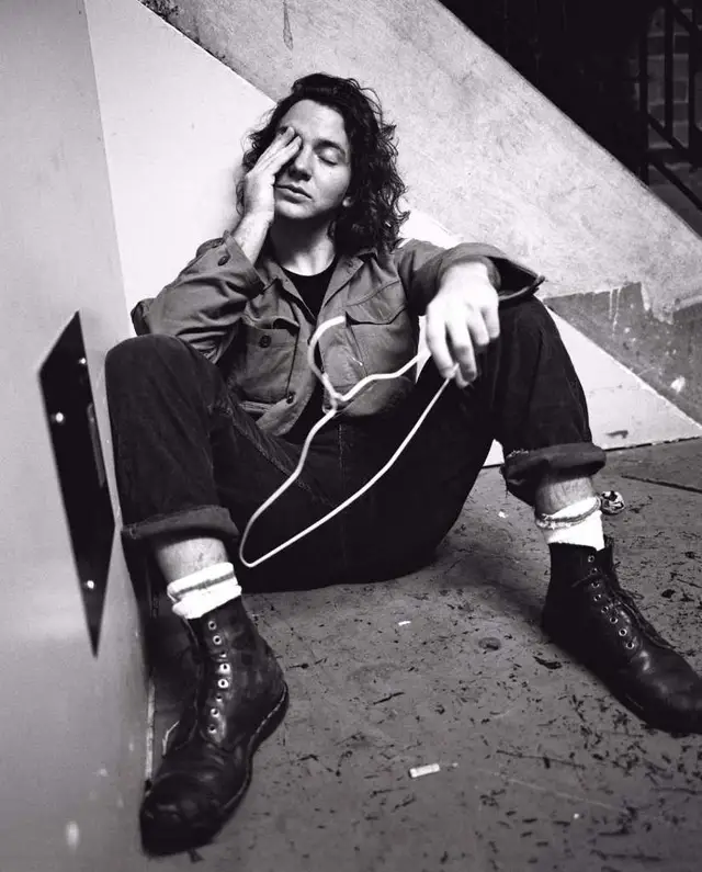 Eddie Vedder, 1990's | Scrolller