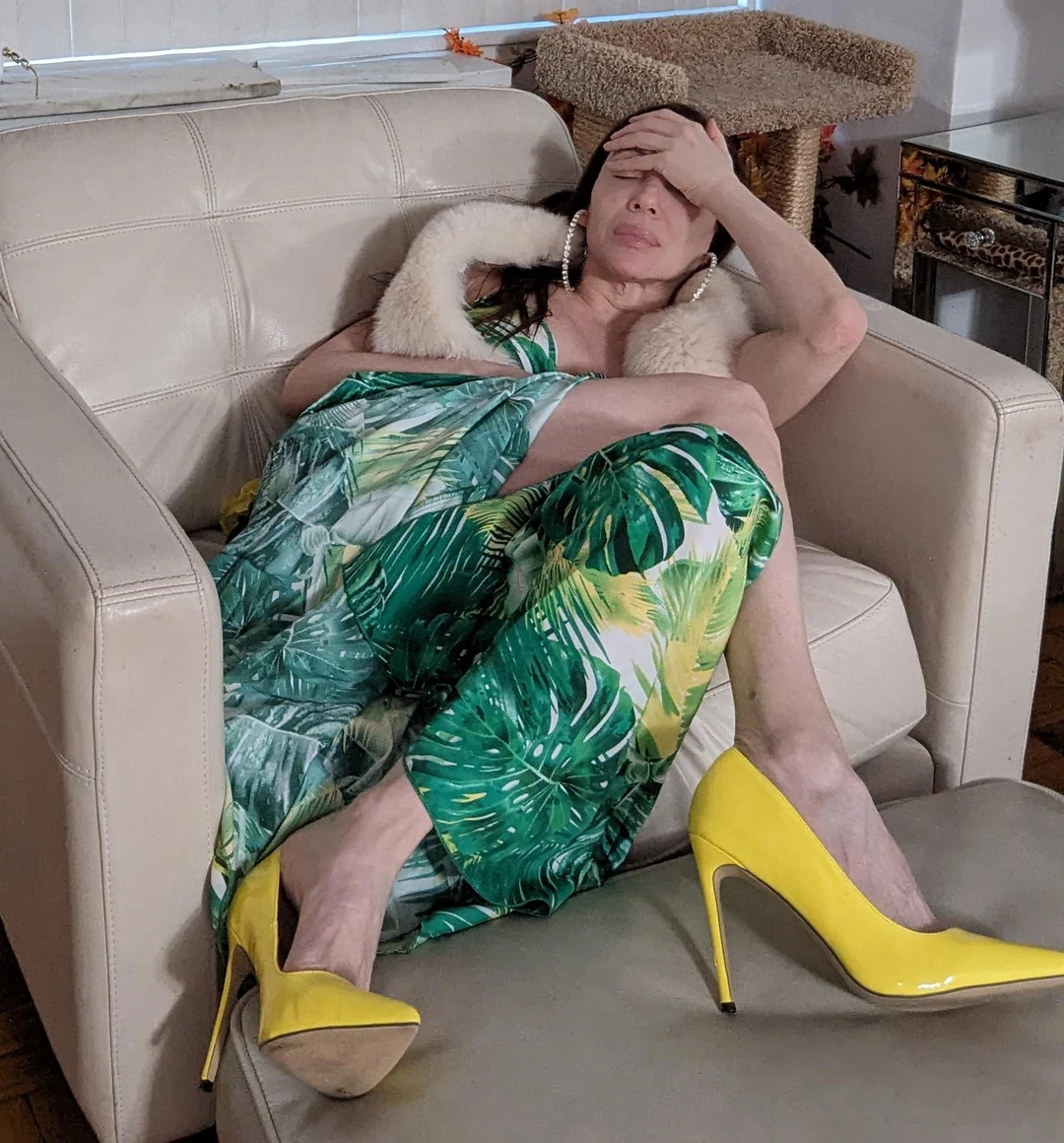 Yellow heels really pop! | Scrolller