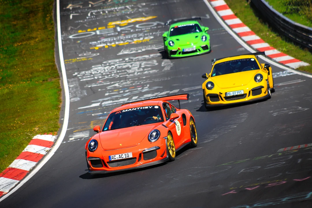 Skittles! Porsche 911 991 GT3 RS Manthey Racing [5071x3381] | Scrolller