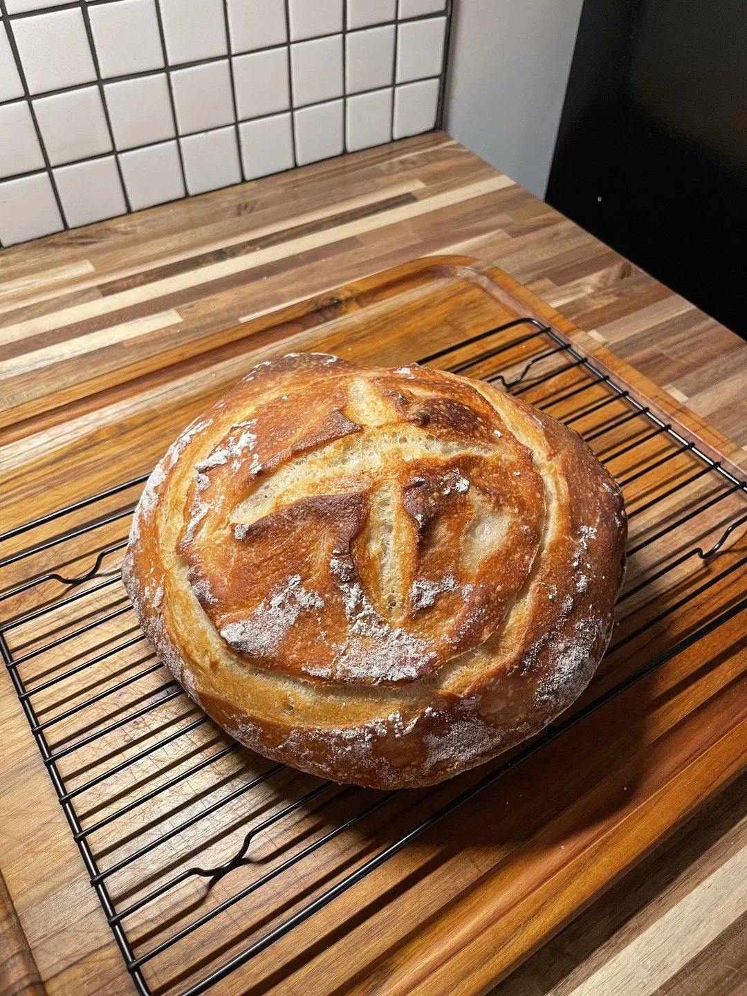 I’ve only just recently started baking bread, and this is my best crust to date! | Scrolller