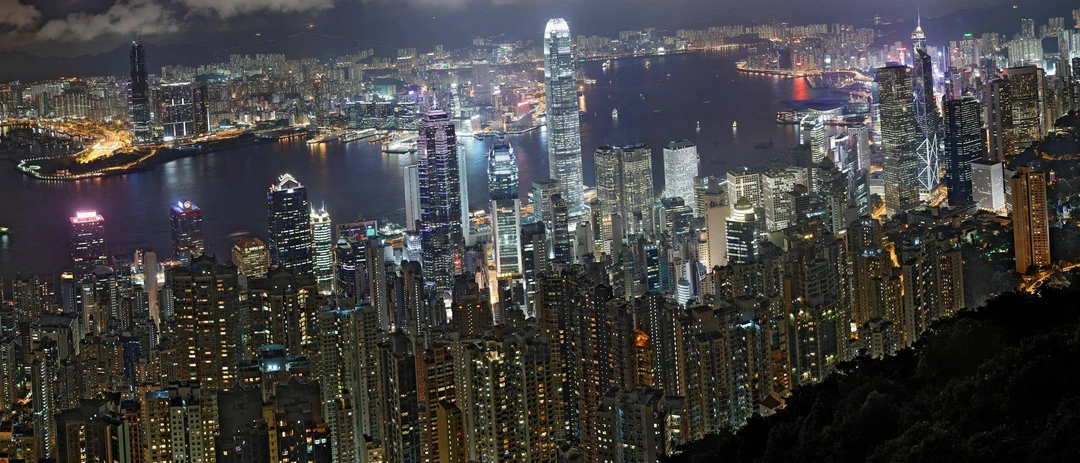 Hong Kong Skyline at Night [2984 x 1278] | Scrolller