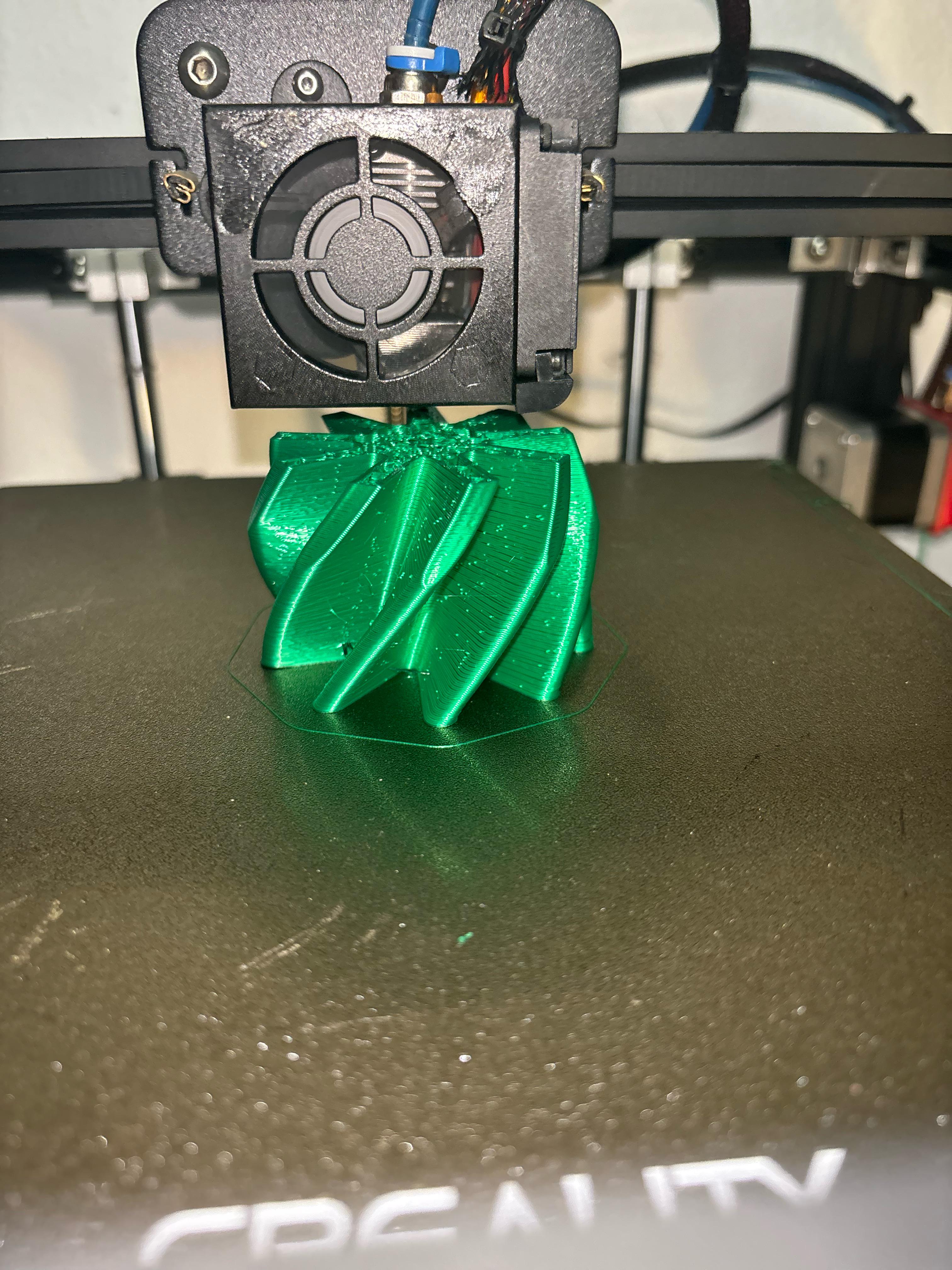 Gaps in layers | Scrolller