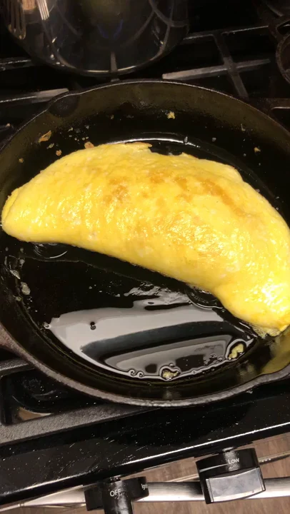 Big, fat, slidey, omelette | Scrolller