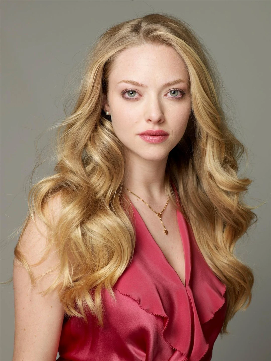 Amanda Seyfried | Scrolller
