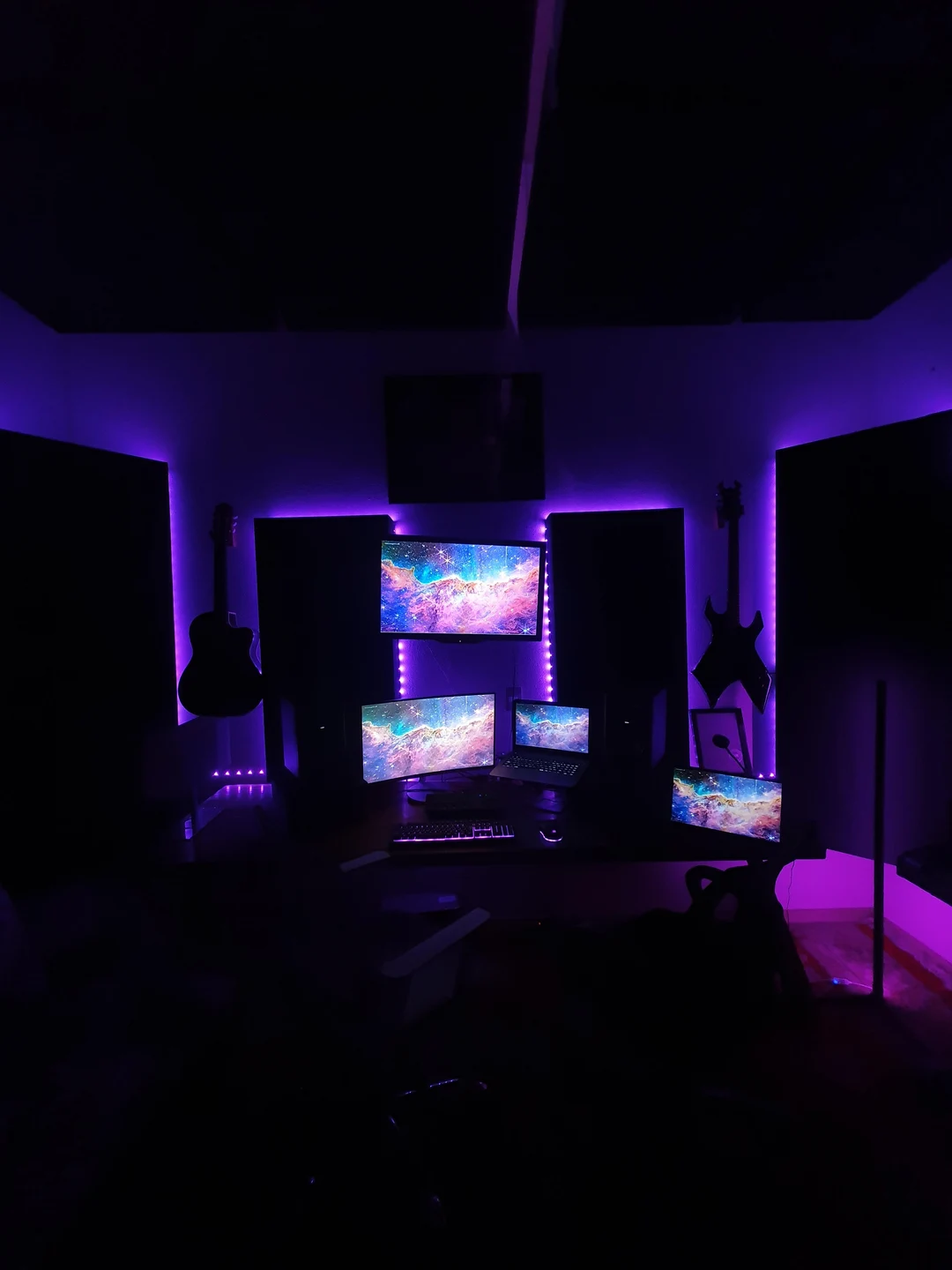 My home music production studio | Scrolller
