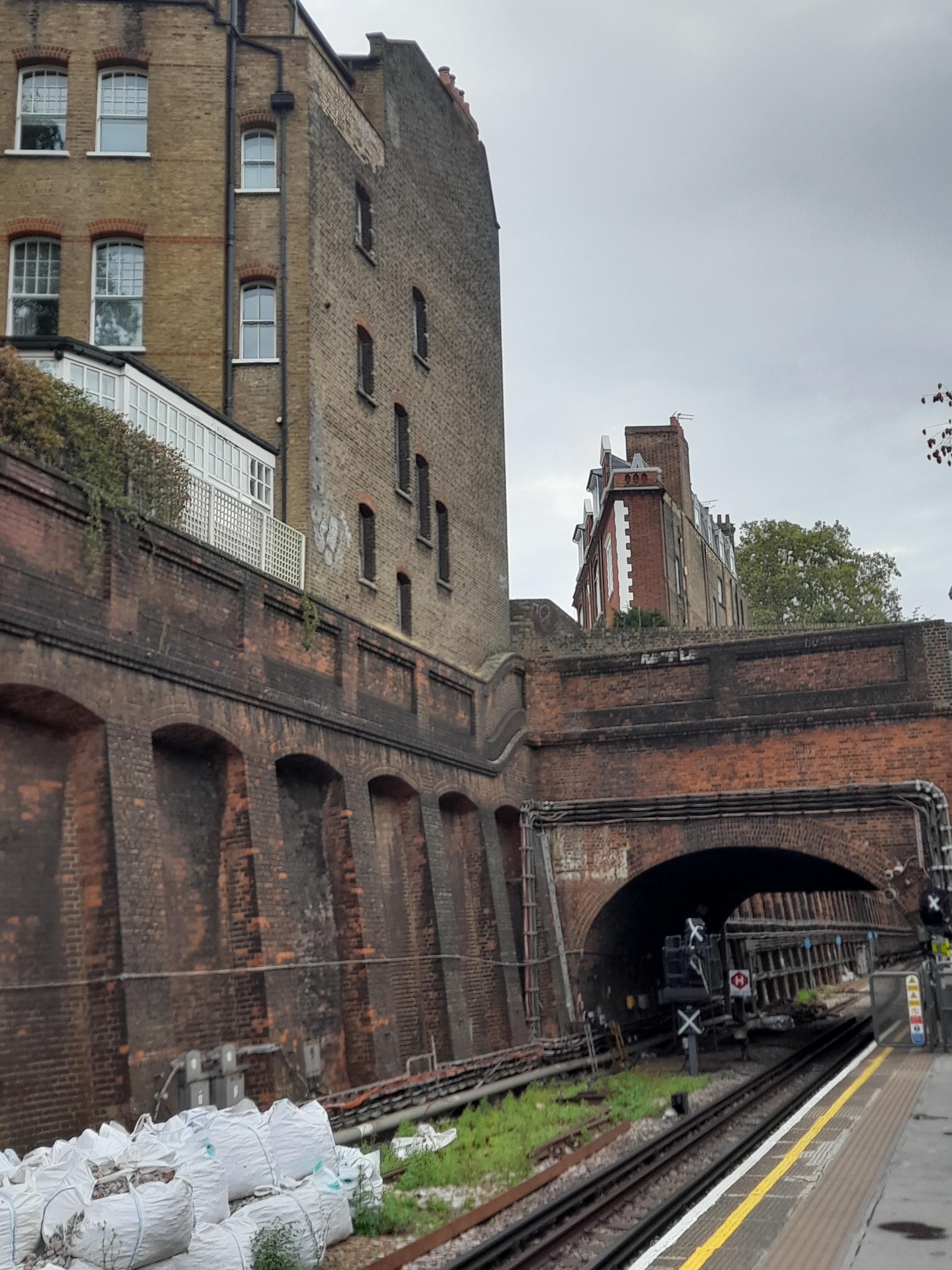 Which city is this (The dun coloured bricks are a big clue). | Scrolller