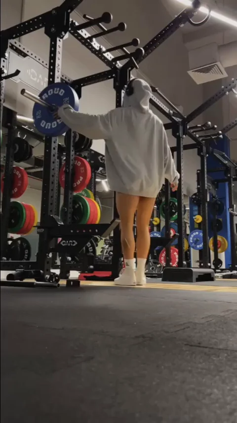 ATG squats | Scrolller