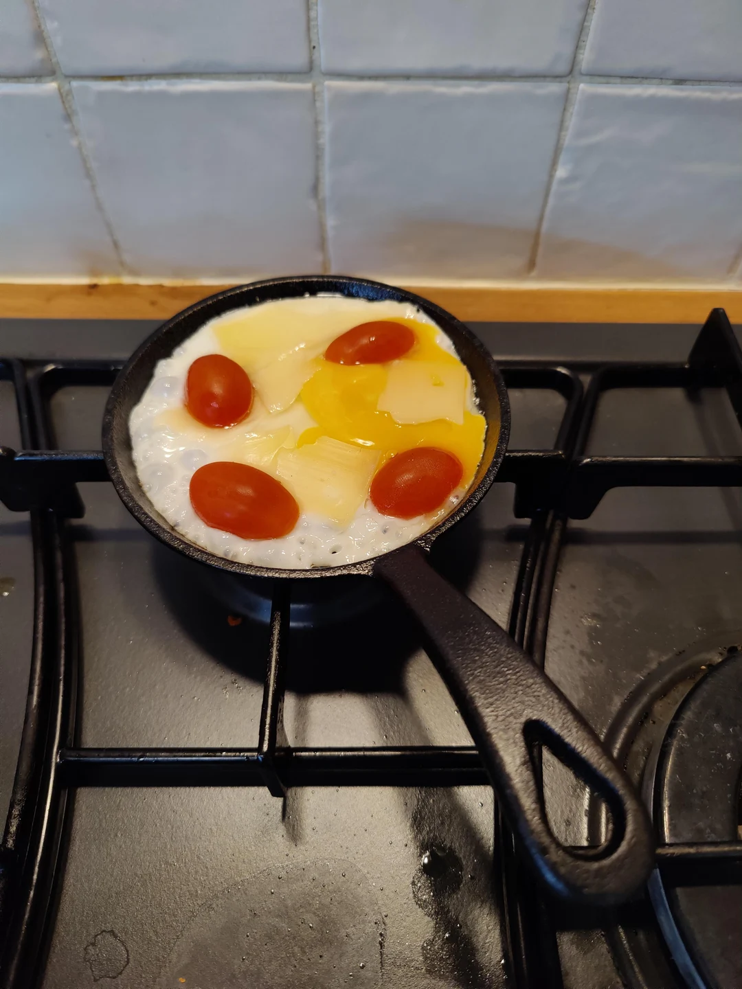 One little egg | Scrolller