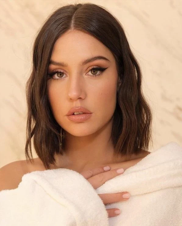 Adele Exarchopoulos Scrolller