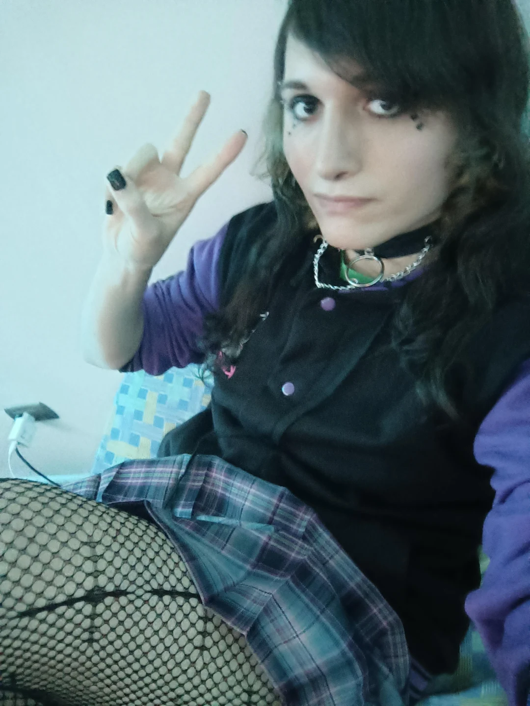 Hellooo, first post of My account🥺 | Scrolller