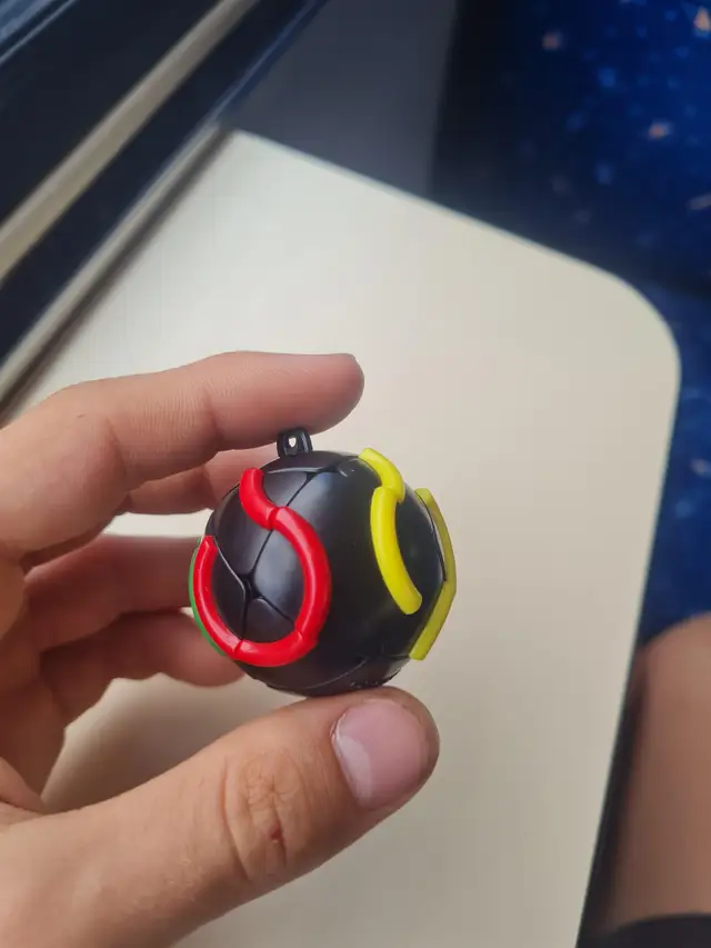 Anybody know how to solve this? | Scrolller