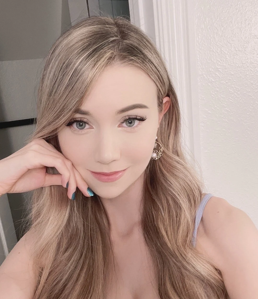 dizzykitten | Scrolller