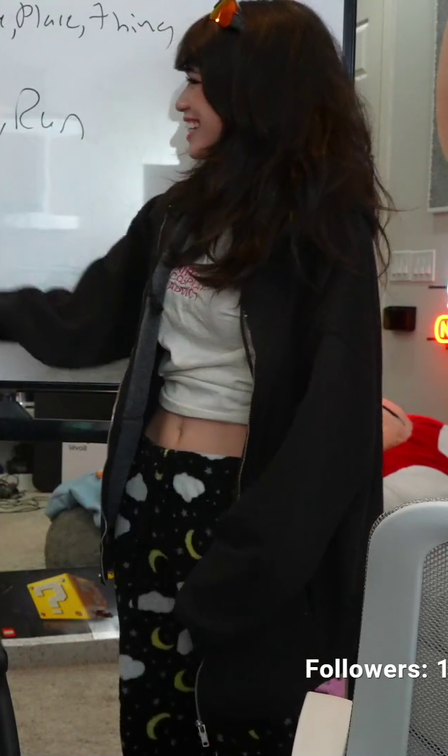 Emiru stream screenshots | Scrolller