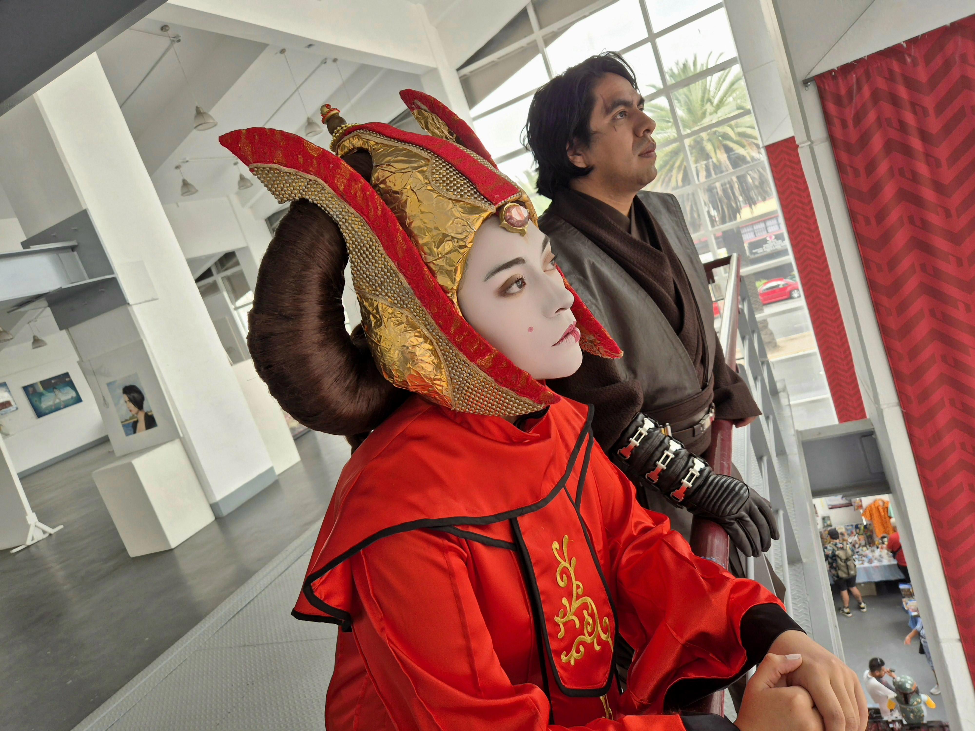 Just the Queen and her Jedi lover (Cosplay) | Scrolller