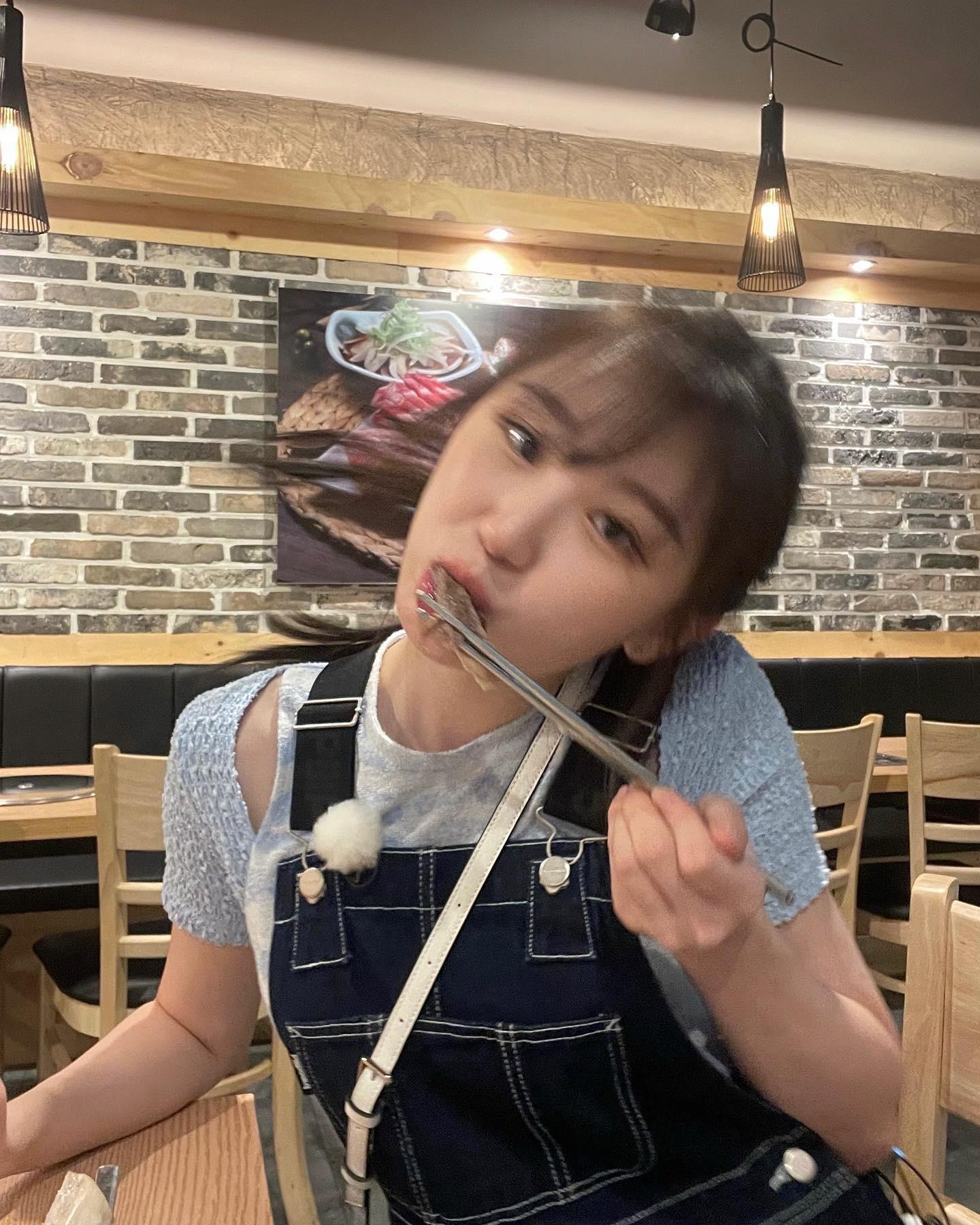 221011 Lee Chaeyeon Instagram Update | Scrolller