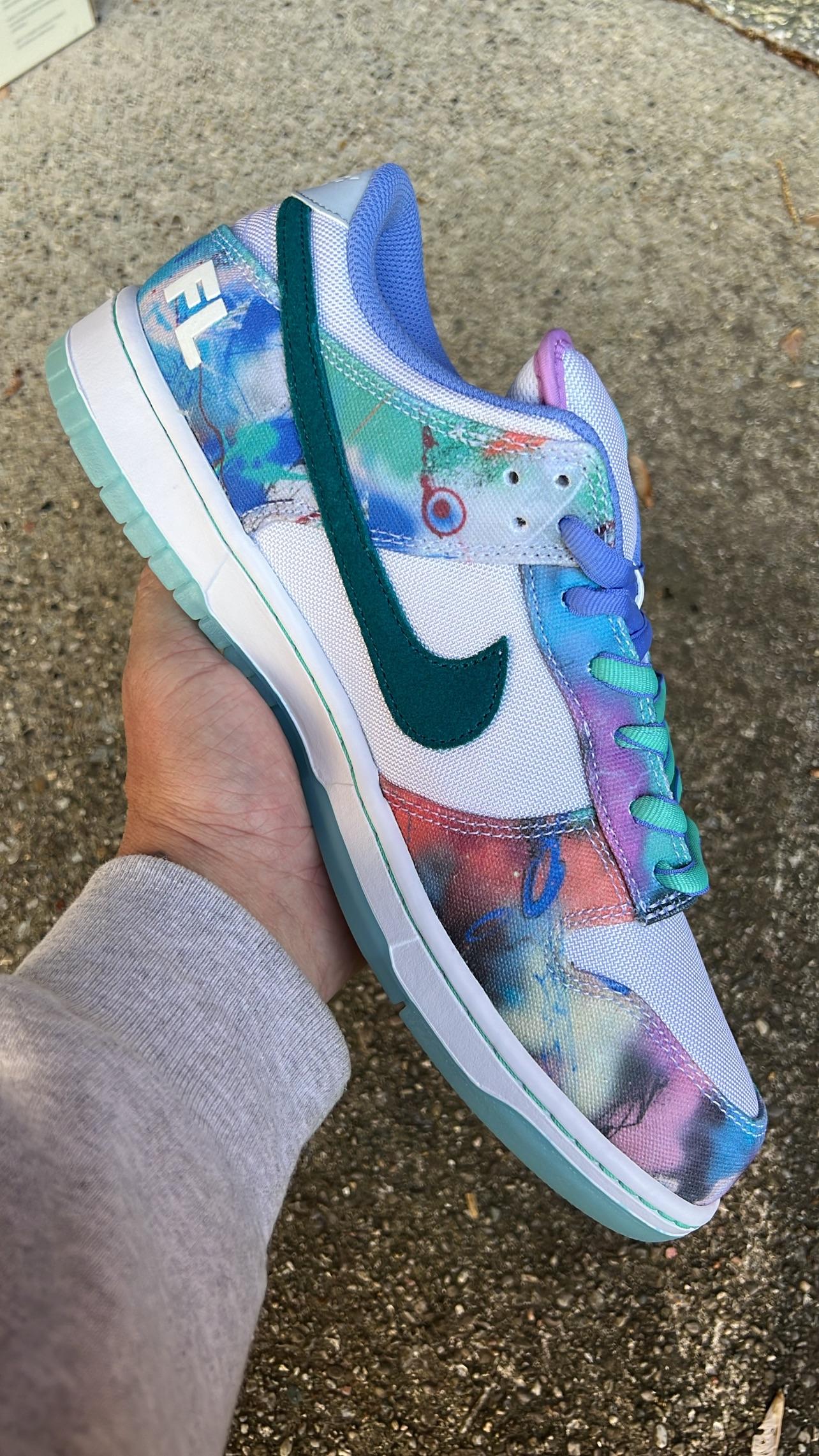 An early look, Futura Laboratories x NIKE SB on foot/in hand 🤖 😈 👀 | Scrolller