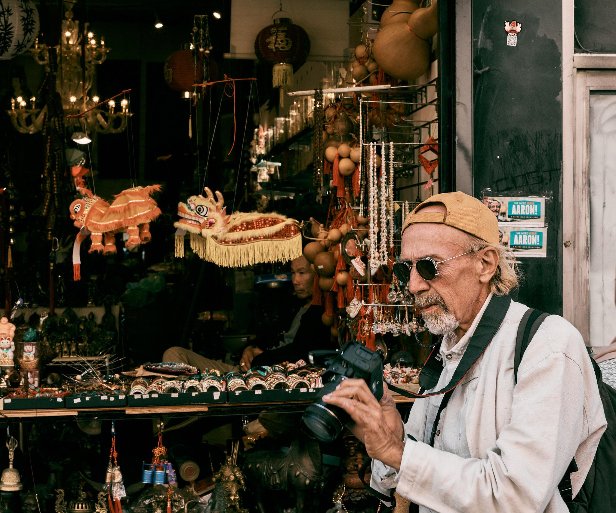 Shots of people in Chinatown today | Scrolller
