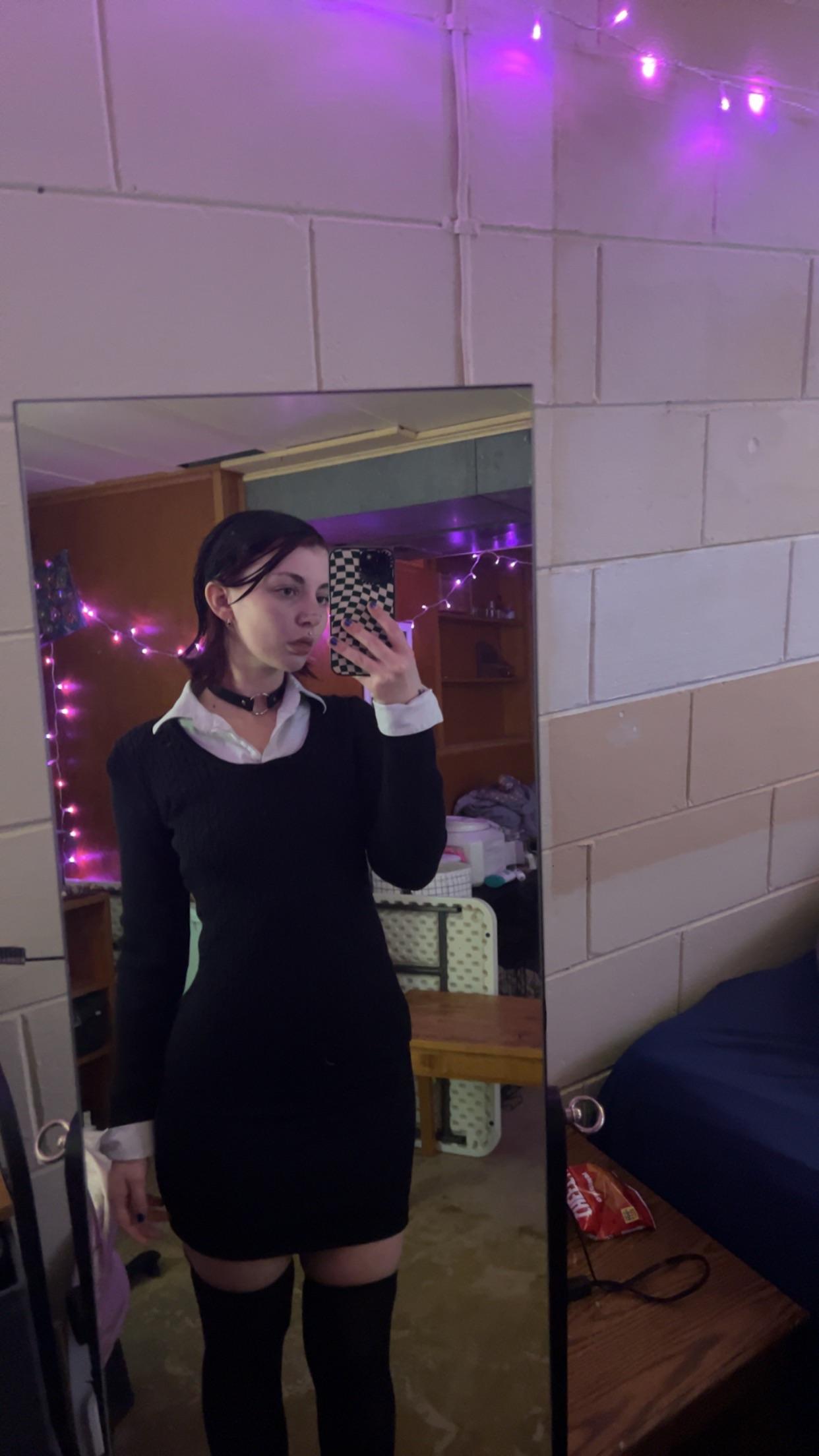 I’ve been wearing all black a lot lately | Scrolller