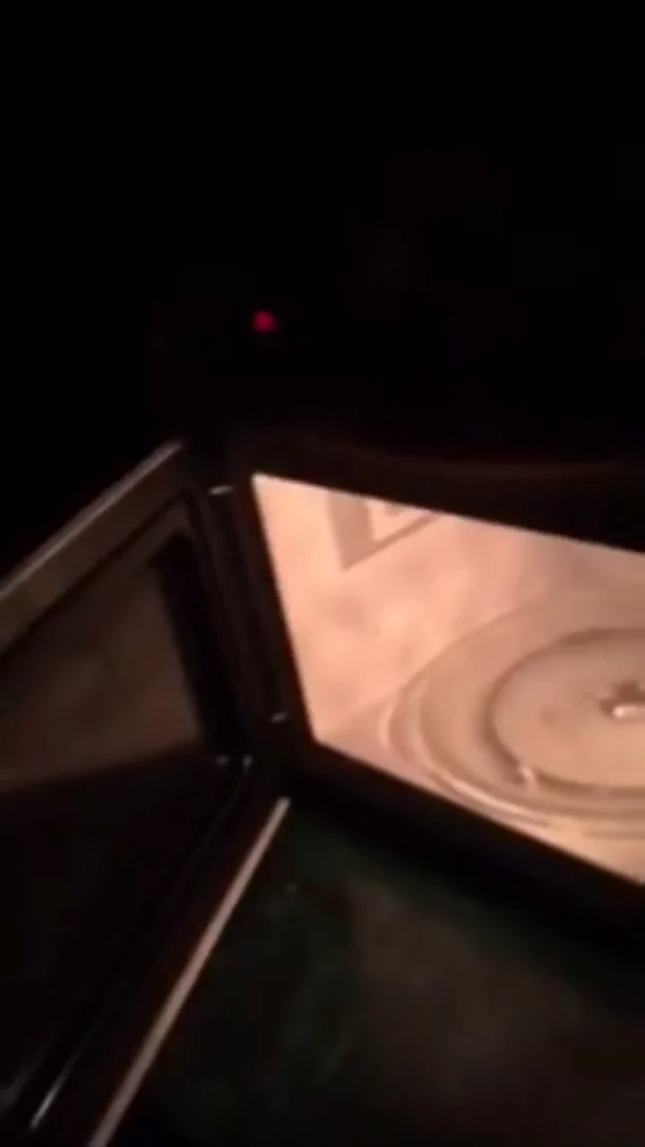 Glowstick Experiment | Scrolller