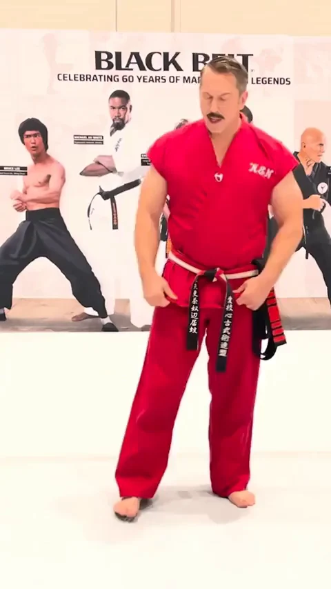 Some Chuck Norris technics ! | Scrolller