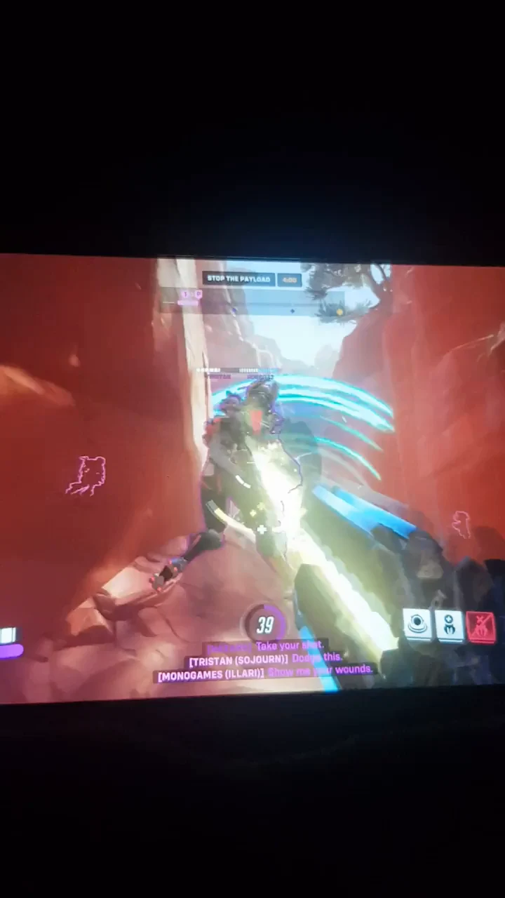 Illari pylon clips through the wall at route 66 | Scrolller