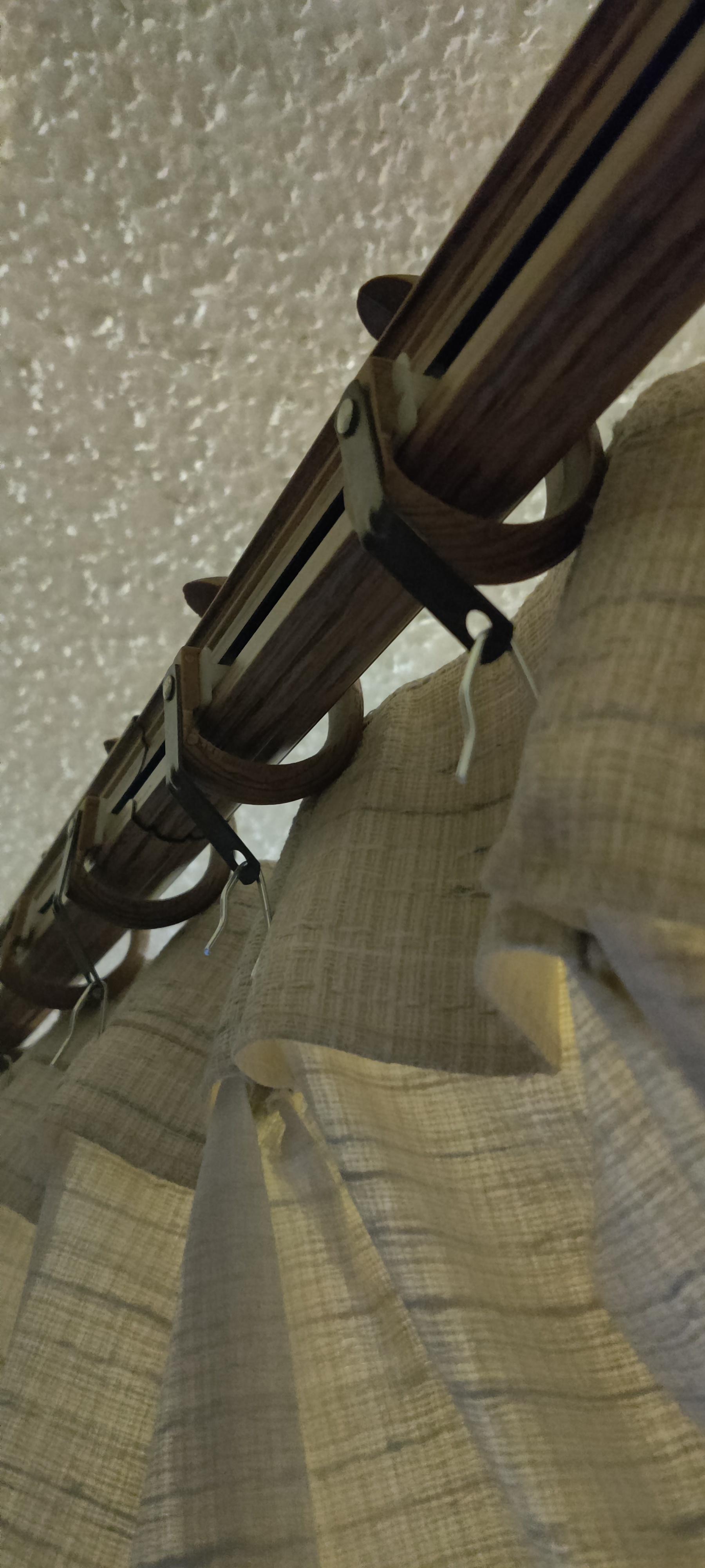 What are these curtains? | Scrolller