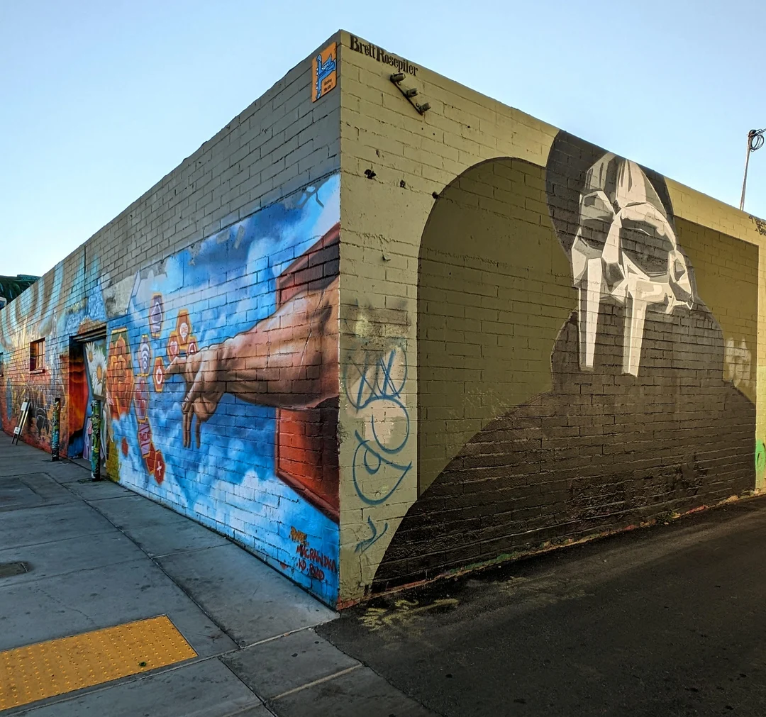 ALL CAPS in Vegas | Scrolller