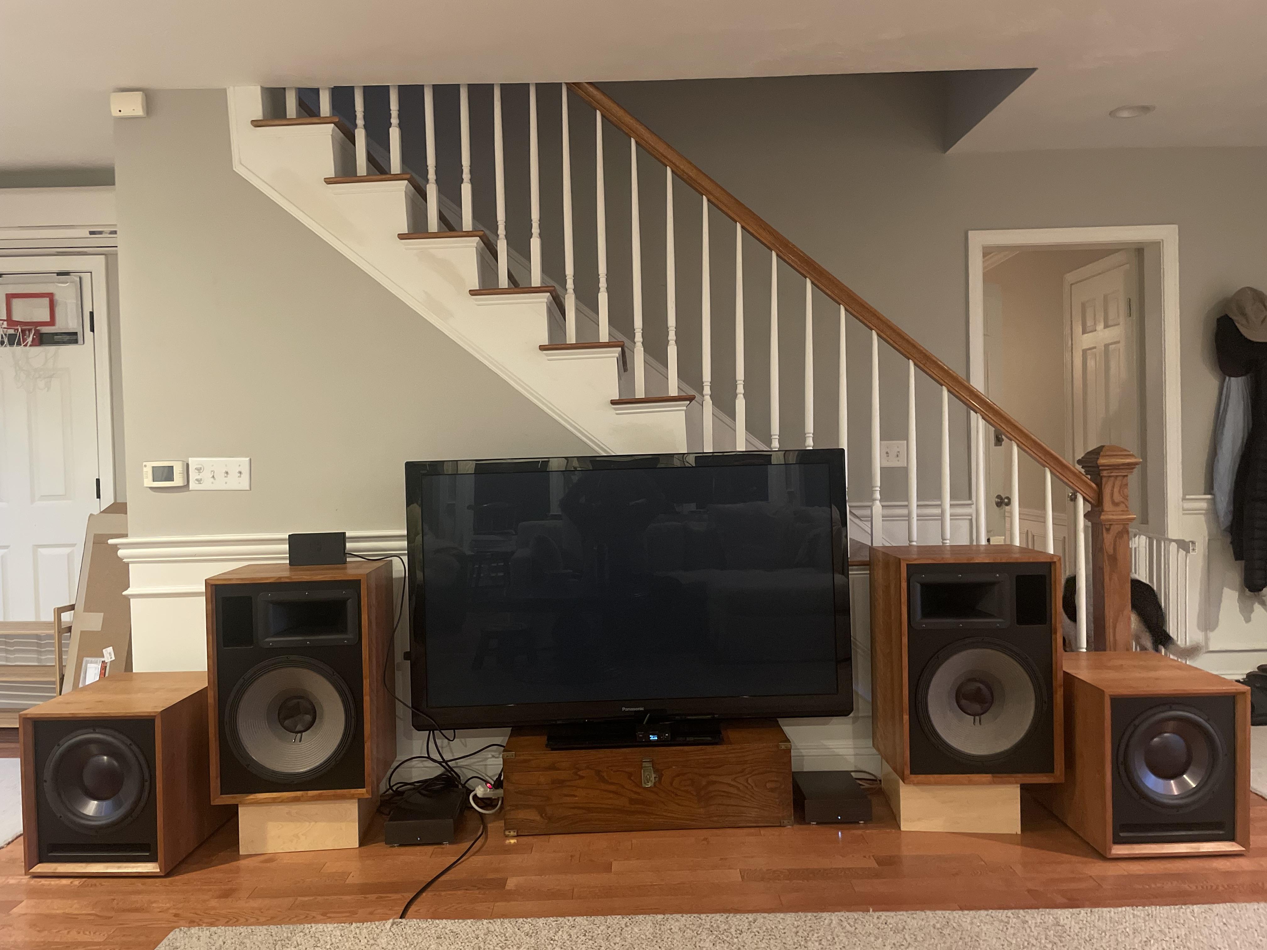 My main rig | Scrolller