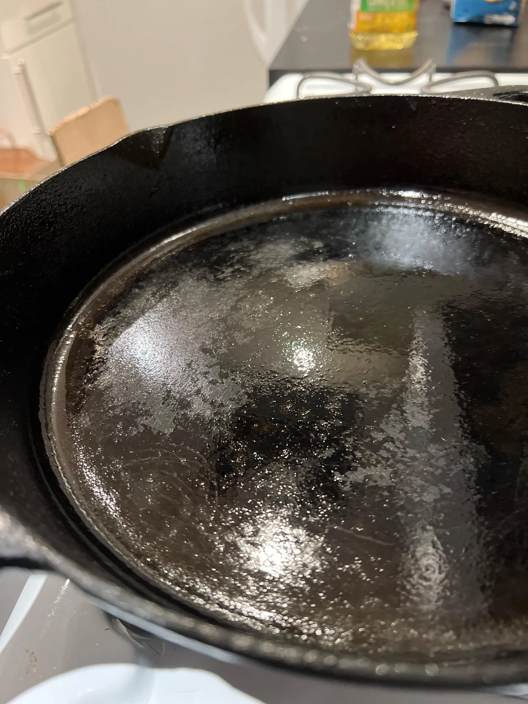 Cast iron seasoning stripping | Scrolller