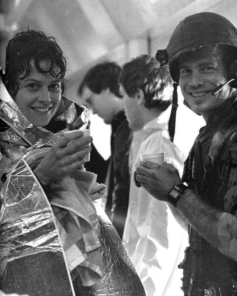 Sigourney Weaver and Bill Paxton on the set of Aliens, 1986 | Scrolller